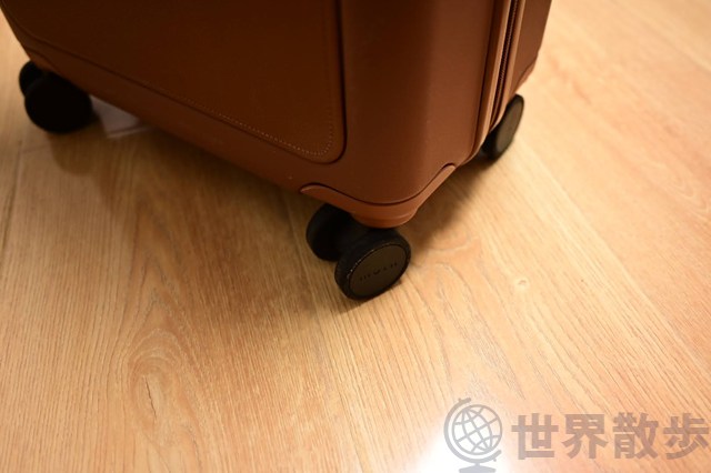 【molnレビュー】旅を愛する人のための評判スーツケースの実力は如何に!? | 世界散歩